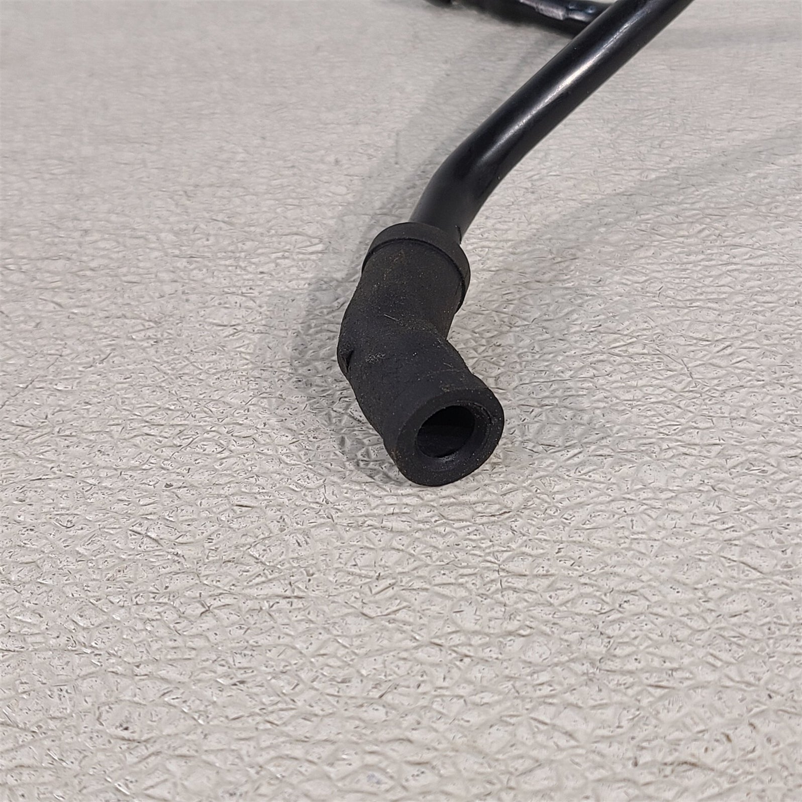 05-13 Corvette C6 Pcv Line Hose Oem Aa7442 — AESCORVETTEPARTS