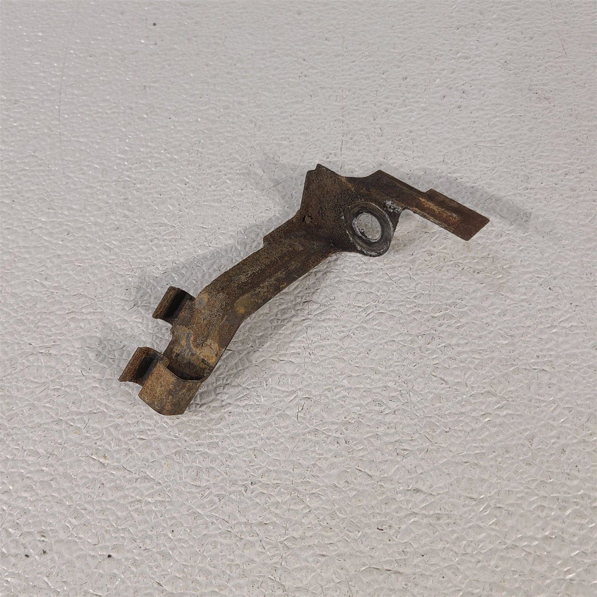 87-93 Ford Mustang GT Fuel Line Engine Mount Bracket Aa7372 ...